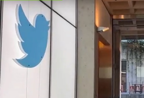 Elon Musk asumió ya el control de Twitter y «descabezó» a todos los ...